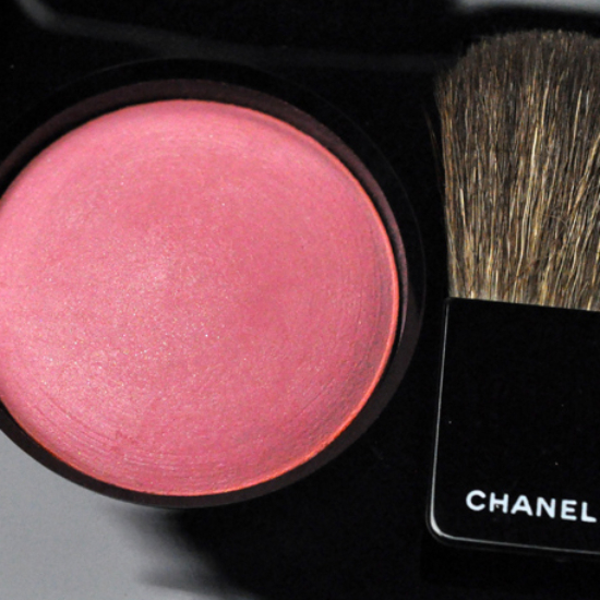 Chanel Pink Explosion Joues Contraste Blush Review & Swatches