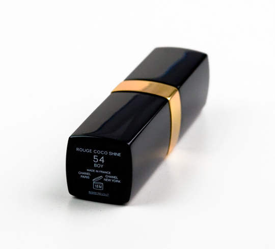 Chanel Boy Rouge Coco Shine Hydrating Sheer Lipshine Review & Swatches