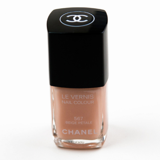 Chanel Beige Petale Le Vernis Nail Colour Review & Swatches