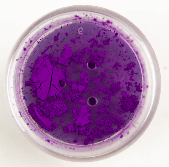 Obsessive Compulsive Cosmetics Magenta Pure Cosmetic Pigment Review ...