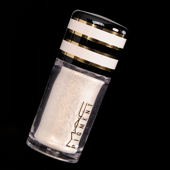 MAC Vanilla Pigment Review & Swatches