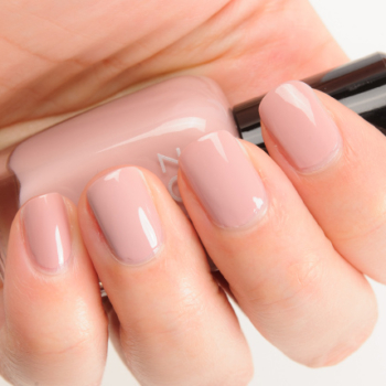 Zoya Rue Nail Lacquer Review & Swatches