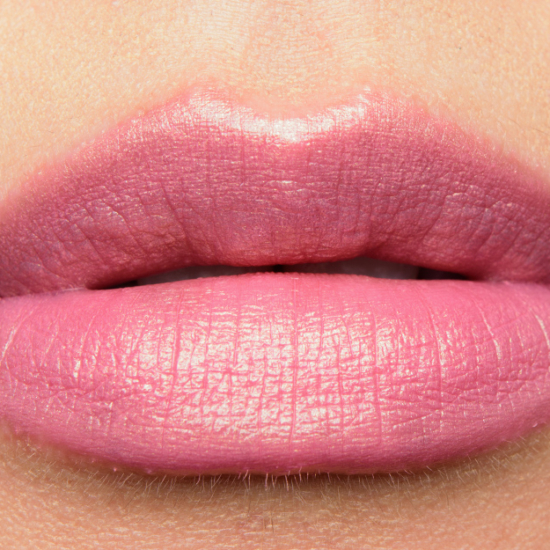 MAC Fabby Lipstick Review & Swatches