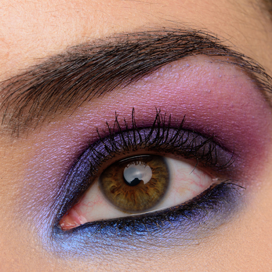 Urban Decay Distortion Eyeshadow Palette Review & Swatches