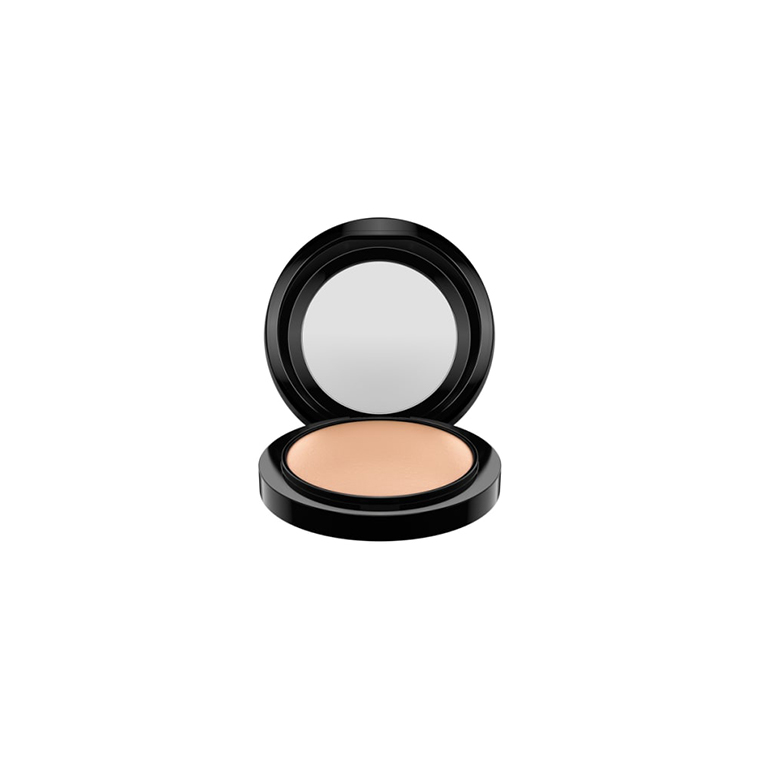 MAC Medium Golden Mineralize Skinfinish Natural Review & Swatches