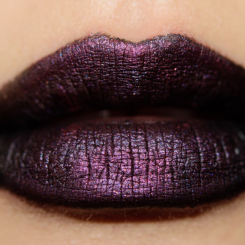 Fenty Beauty Raspberry Rave All-Over Metallic Powder Review & Swatches