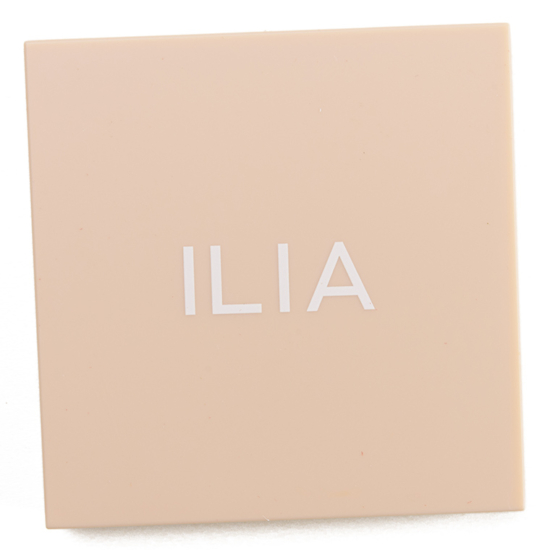 ILIA Drawn In NightLite Bronzing Powder Review & Swatches