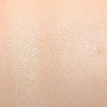 Hourglass Diffused Light Ambient Lighting Powder Review & Swatches