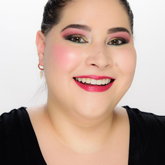 Sol Body Pretty Peach Shimmering Body Powder Review & Swatches