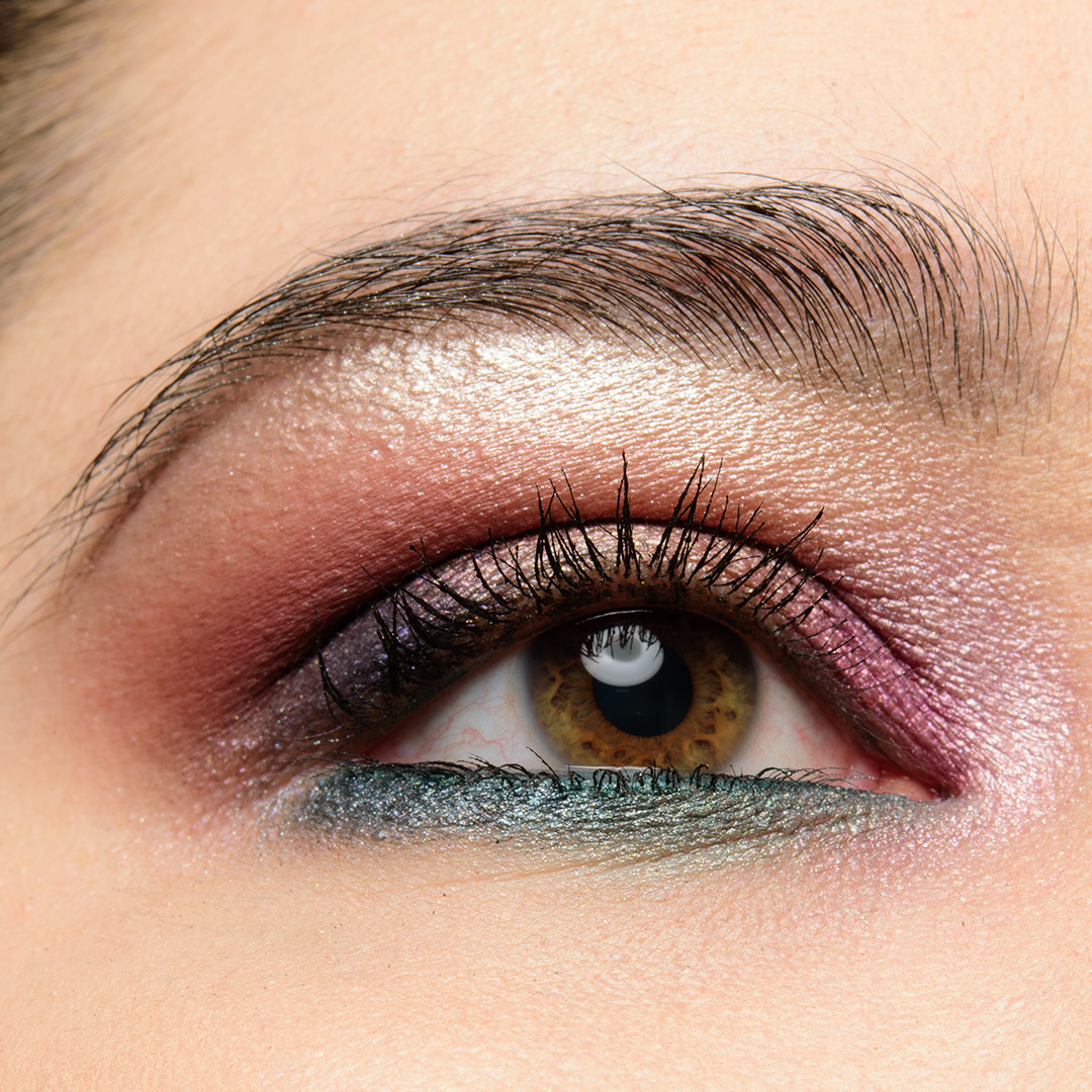 A Muted, Colorful Eye Using Sydney Grace x Temptalia on the Horizon ...