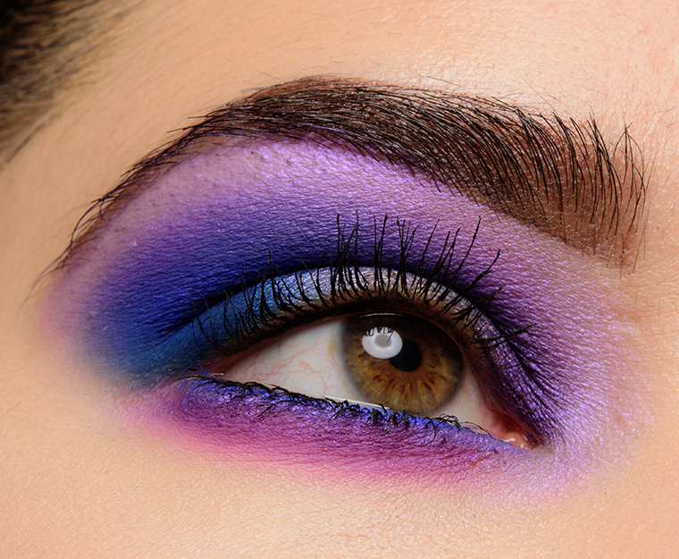 A Vibrant Blue & Purple Eye with Coloured Raine | Temptalia