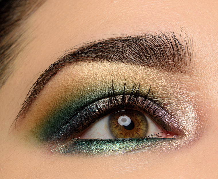 A Silver, Green, & Blue Eyeshadow Look with Sydney Grace | Temptalia